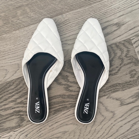 Zara | Shoes | Zara Quilted Flat Sandal | Poshmark